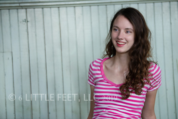 MARIAN | senior – 6 little feet
